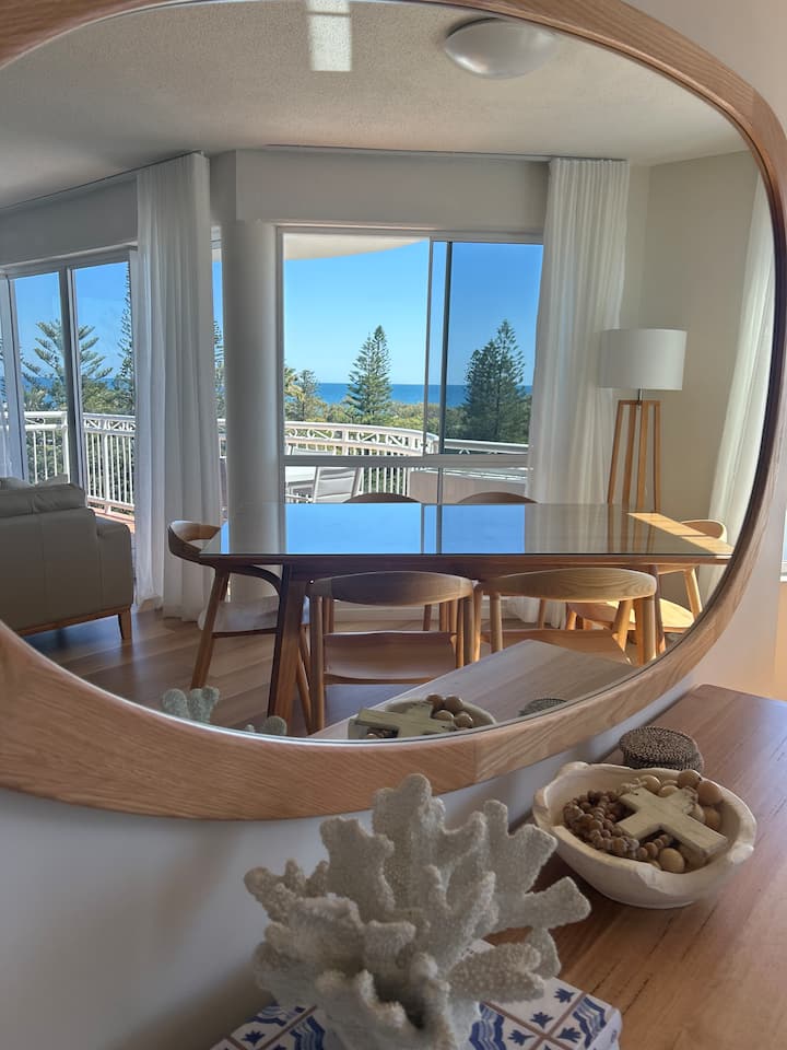 Buddina 3 Bedroom Ocean View Apartment - Mooloolaba