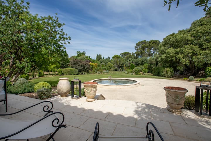 Elegantes Provenzalisches Mas Bei Saint Remy - Fontvieille