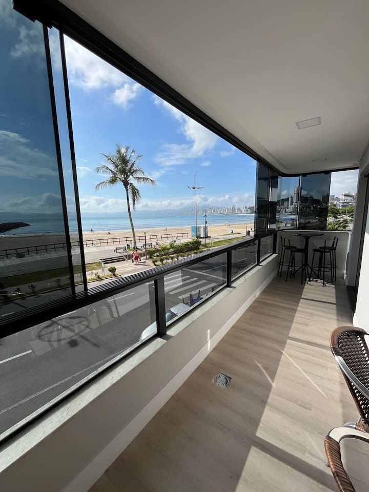 Itapema - Frente Mar Com 2 Vagas De Garagem - Itapema