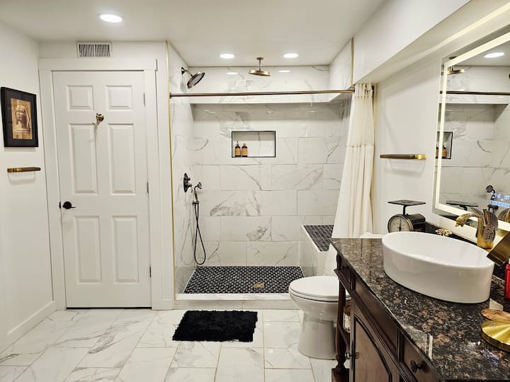 Luxe Studio Apartment In The Burbs W/ Wooded Lot - Lewisburg, PA