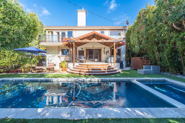 Designer Family Home W/ Saltwater Pool And Jacuzzi - Santa Monica, CA