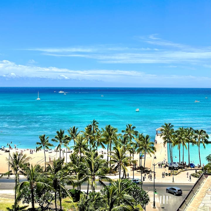 Quaint Ocean View Corner Studio - Waikiki Grand Hotel® 807 - Honolulu, HI