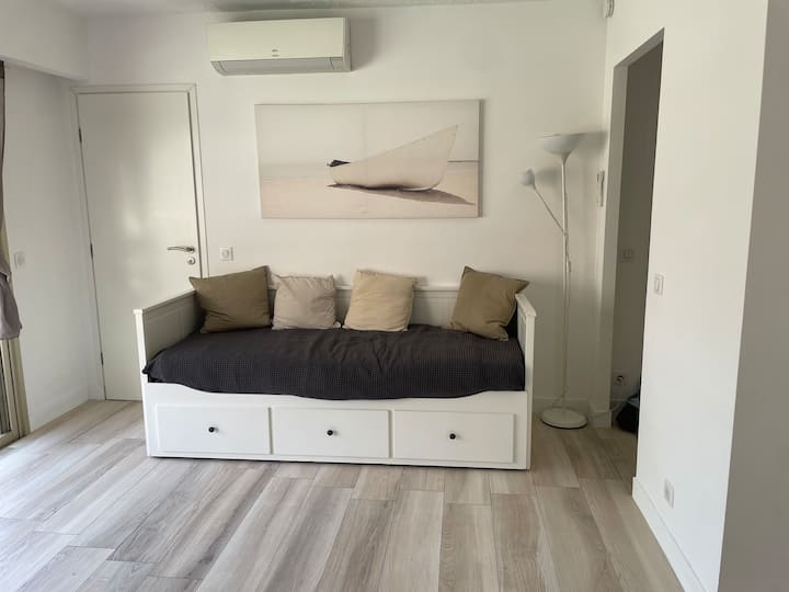 Très Joli Appartement Climatisé à 50 M Des Plages - Juan-les-Pins