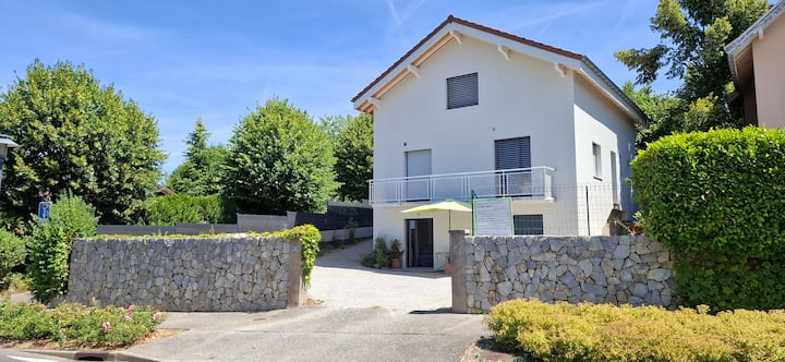Appartement Meublé De Types 3 - Annecy