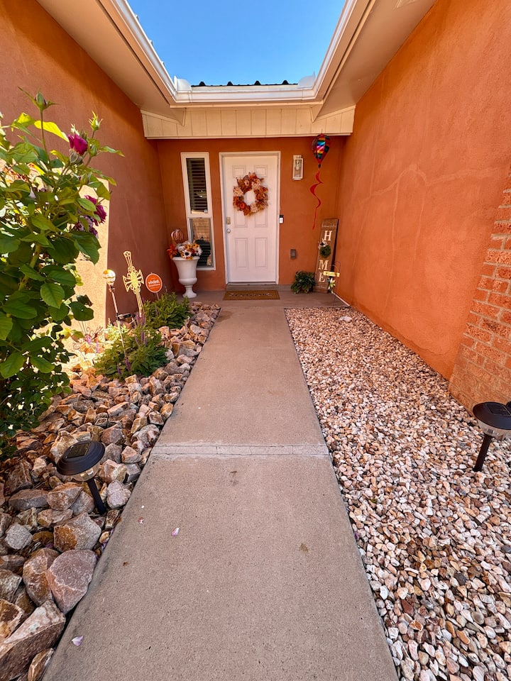 Casa De Dolores Walk To The Balloon Fiesta - Corrales, NM