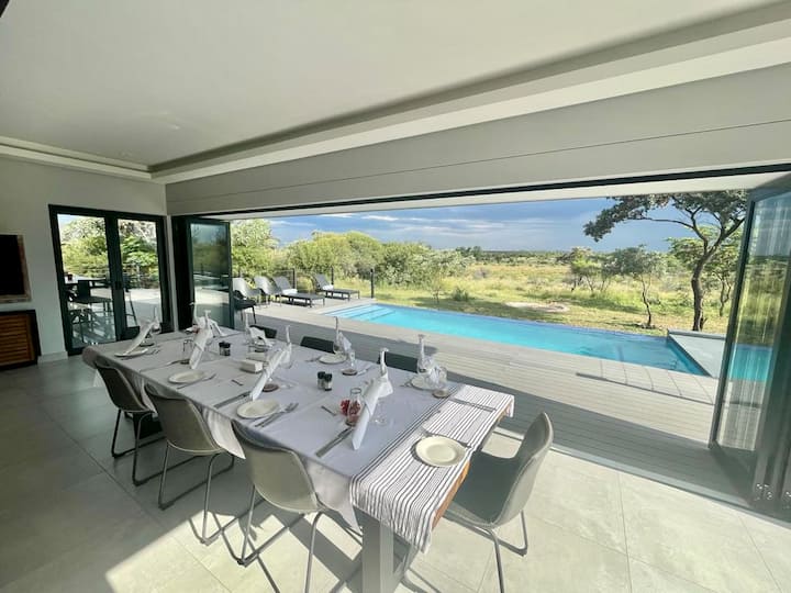 Tomkati - With Personal Chef @ Dinokeng Big 5 - Hammanskraal