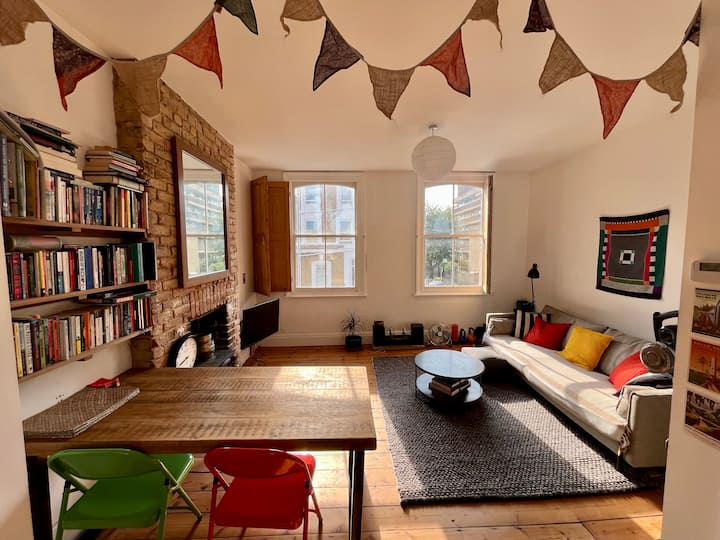Spacious 1 Bed Flat In Stoke Newington - London