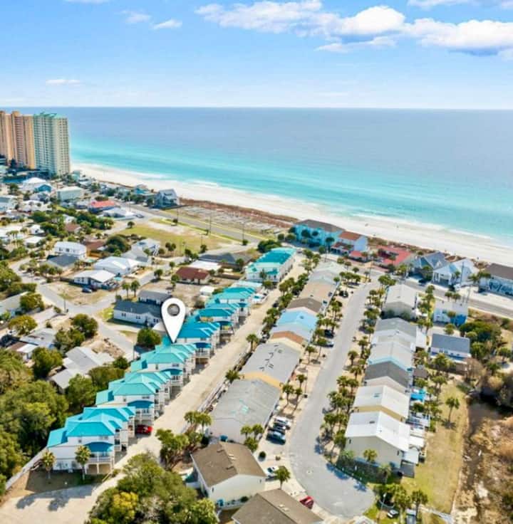 Paradise Beach Pad + Hot Tub/pool + Loft + Views - Panama City Beach, FL