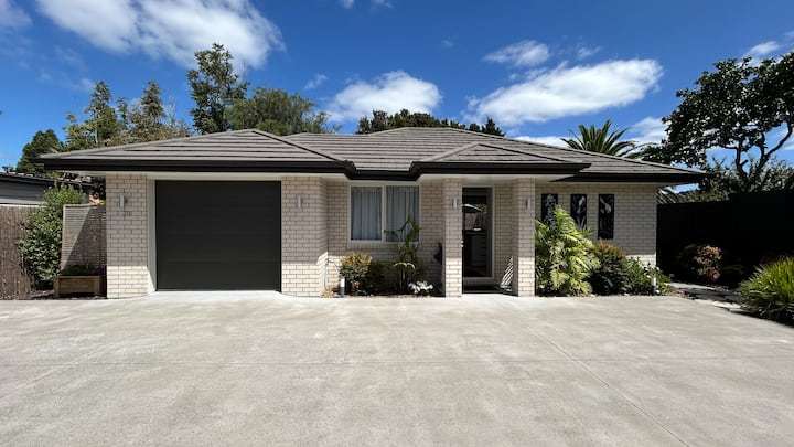 Charming Dreamweaver! 5 Beds In 4 Rooms;1-6 Guests - Whangārei