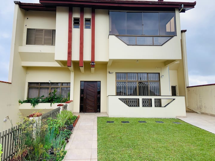 Apartamento Em Curitiba C/5 Quartos (Suite Master) - Araucária