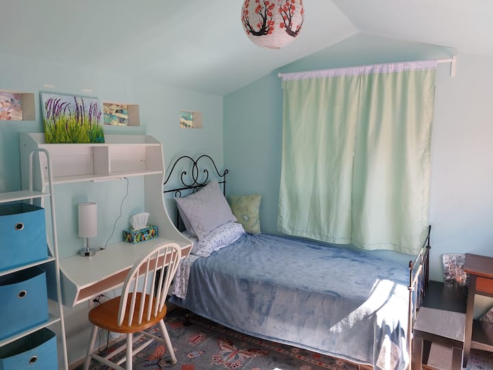 Adorable Casita With Mountain View - Thousand Oaks, CA