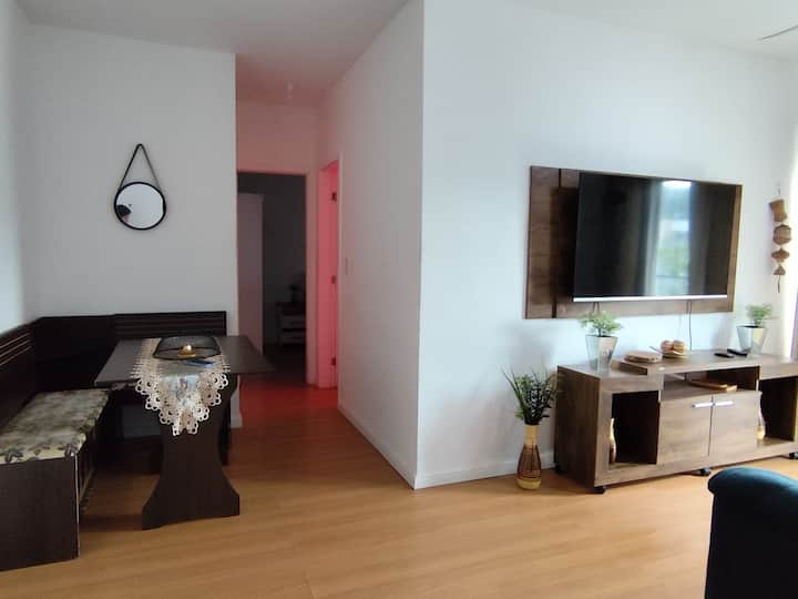 Apartamento De 2 Quartos Com Varanda - Recreio