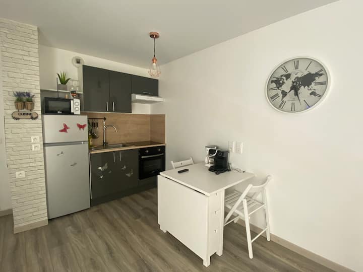 Appartement Avec Terrasse Proche Métro Sécurisé - Saint-Denis