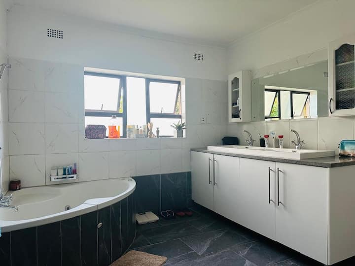 Self Checkin Private Garden Flat - Zimbabwe