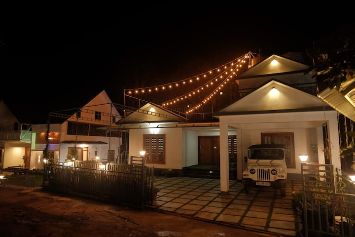 Cottage In Cardamom Plantation - Munnar
