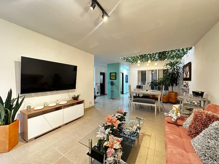 3br Laureles House /Zona Turística + Metro Estadio - Medellín