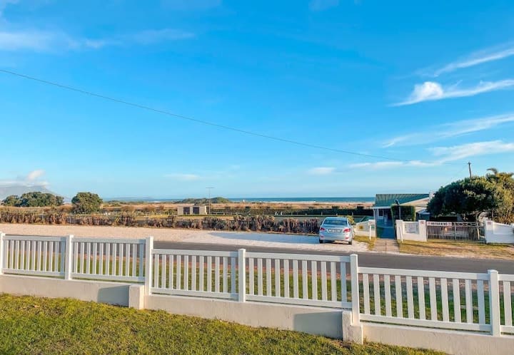 Sea View Holiday Home - Kleinmond