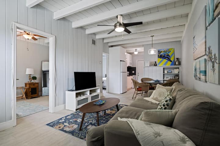 Cozy And Charming Bungalow 1 - Florida City, FL