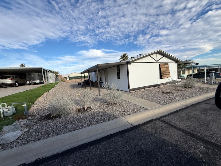 Laughlin Ranch – Single-level Rustic Retreat - Laughlin, NV