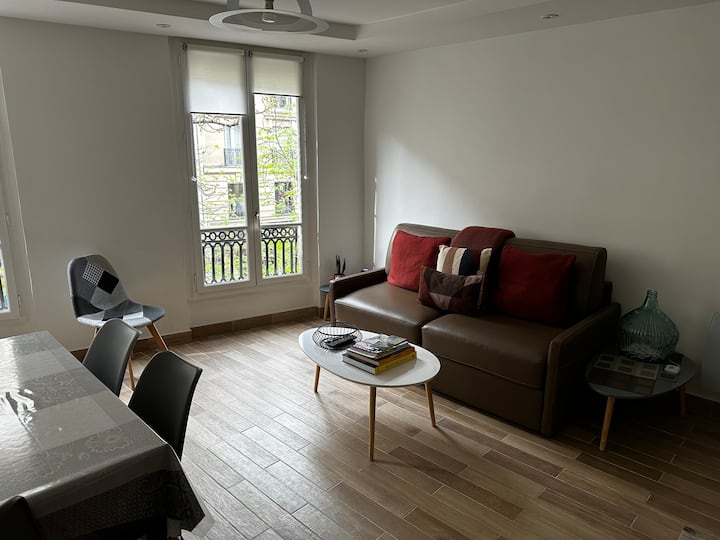 Plus Belle En Ville - Bastille