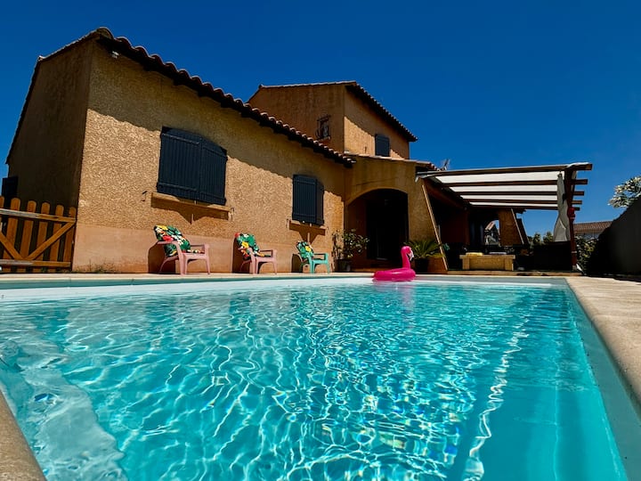 Villa Piscine Nîmes-montpellier En Camargue - Aimargues