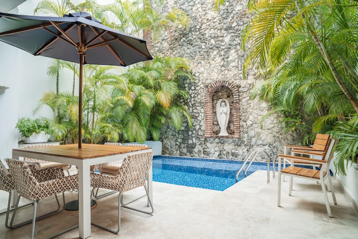 Luxurious Villa In The Old Town - Cartagena, Colombia