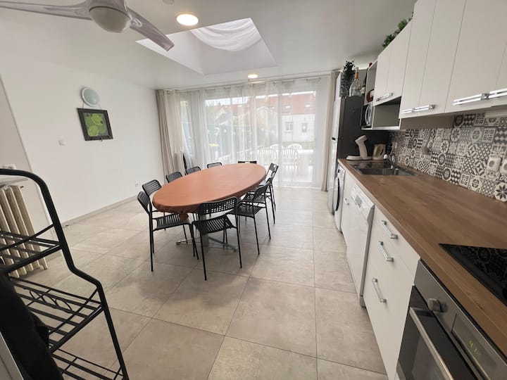 Grande Maison  Jardin Et Terrasse - Reims