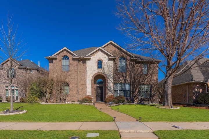 The Frisco Sass - Frisco, TX