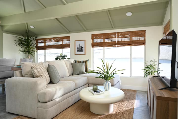 Beach Retreat W/ Huge Deck Walk To Ocean - Redondo Beach