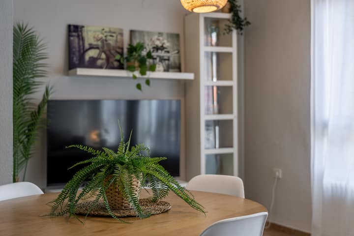 City Center Apartment Parking - Granada