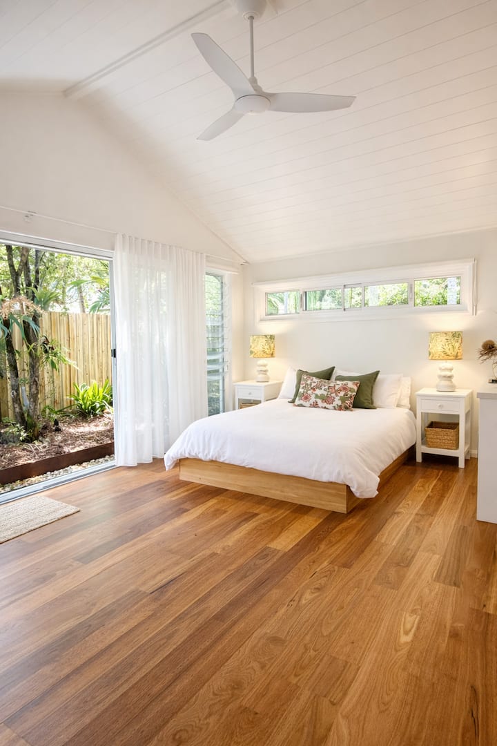 Byron Bay Garden Oasis | Fire Pit · Walk To Beach - Byron Bay