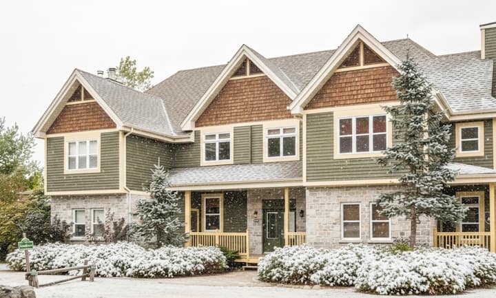 Splendid Chalet On The Golf Course W/ Private Spa! - Mont-Tremblant