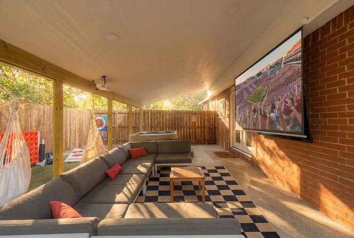 Sleeps 8 / Two Homes For Large Groups - Fayetteville, AR