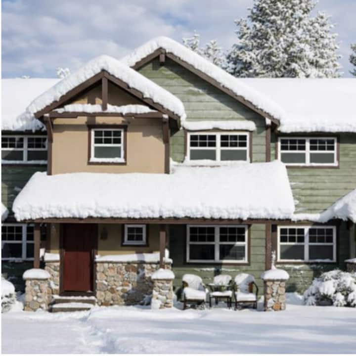 Newly Built 4 Bedroom By Whiteface & Lake Placid - Lake Placid, NY