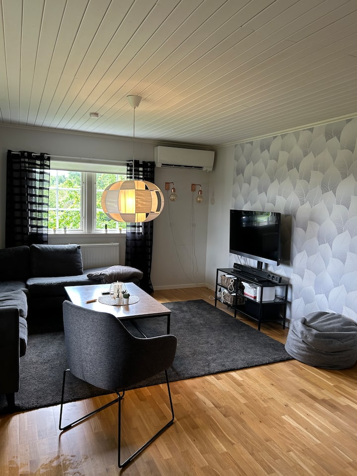 Mysig Stuga I Lugnt Läge I Skogen, Kopparhult - Suède