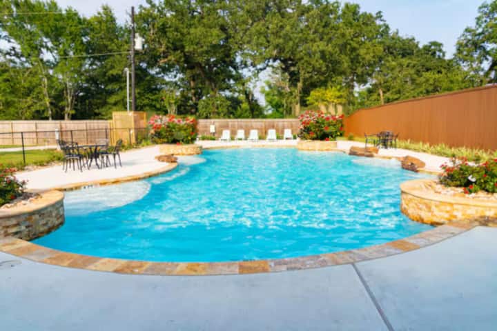 Marvelous 1br Casita In Lovely Rv Resort Pool Gym - Stagecoach, TX