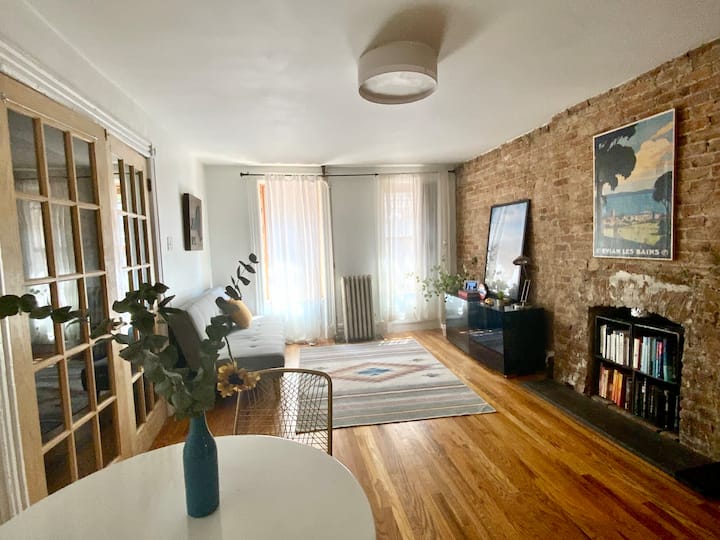 Charming Suite In Historic Townhouse - Washington Heights, NY