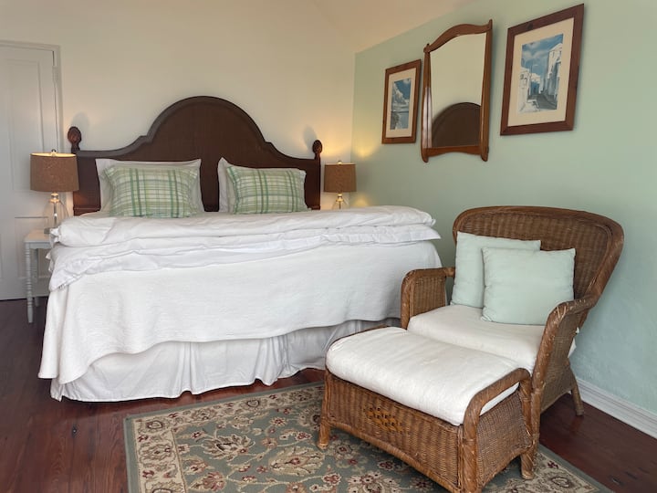 Seasong By The Sea - Greenbank-twizycharger - Bermuda
