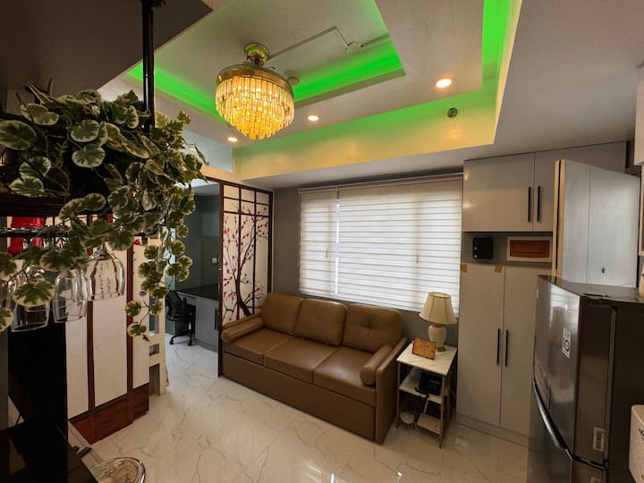 Cozy 2br Smart Condo In The South - Las Piñas