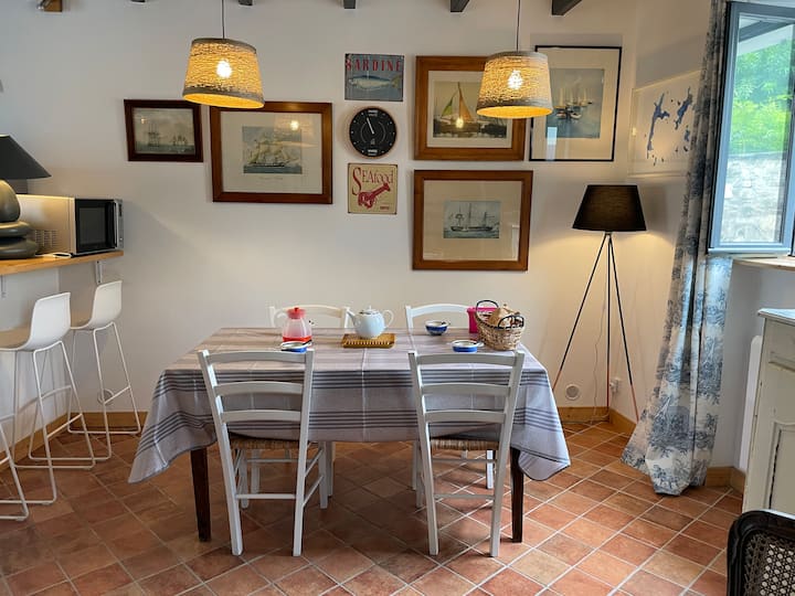 Maison De Pêcheur Prés Du Bourg, Pour 4 Personnes. - Île d'Arz