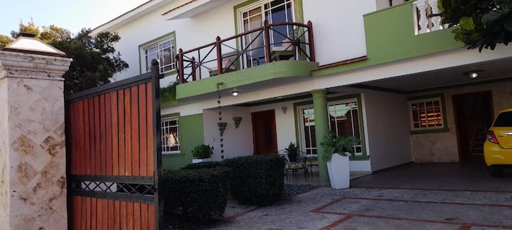 Cómoda Y Acogedora Casa - La Romana
