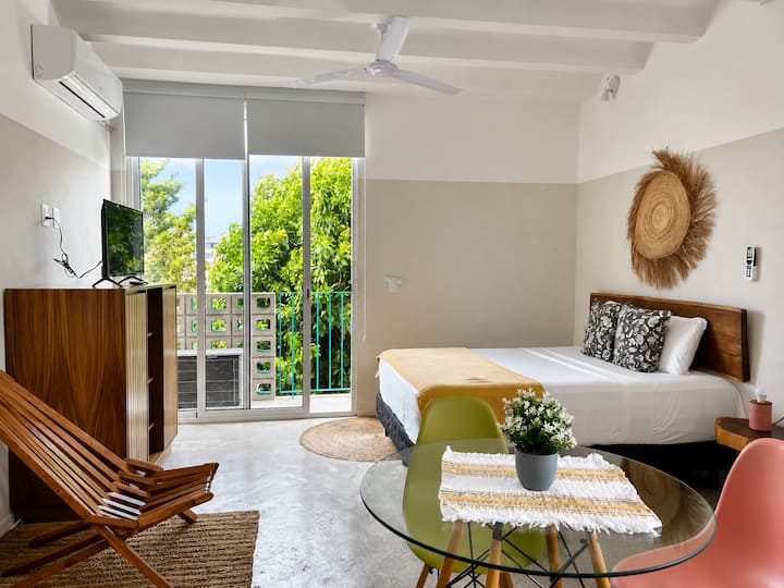 Private Studio + Pool & Rooftop | Downtown Cancun - Cancún