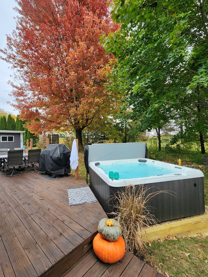 Fayette Getaway: No Cleaning Fee! - Yellowstone Lake State Park, Blanchardville