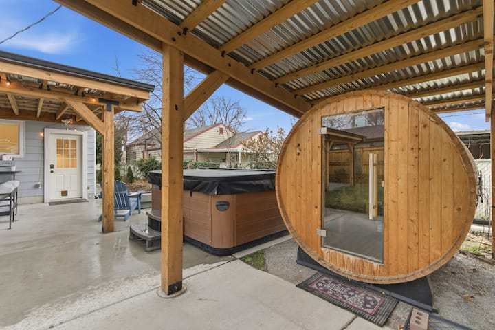 Sugar House Retreat | 4br, Hot Tub & Sauna - Salt Lake City