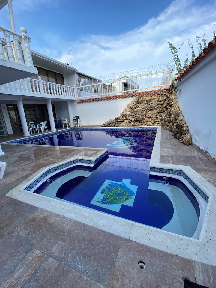 Agradable Y Acogedora Casa Con Piscina Privada - Girardot