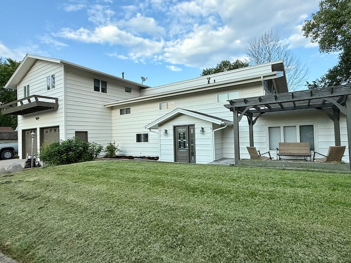 Sandy Beach! 5bd/3bth Lake Tetonka Sauna Arcade - Waterville, MN