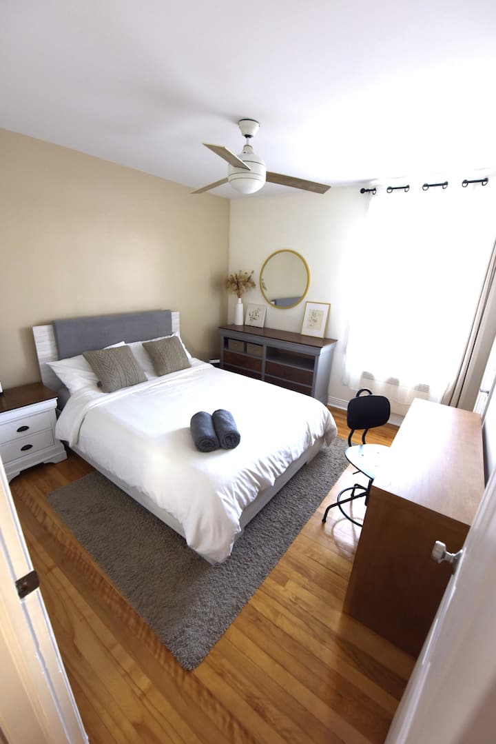 Belle Chambre Avec Salle De Bain Privée Montreal - Montréal, QC