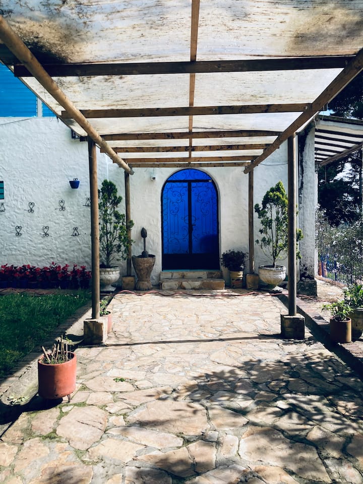 Hacienda Con Sauna, Jacuzzi, Bbq Y Zona De Eventos - La Calera, Colombia