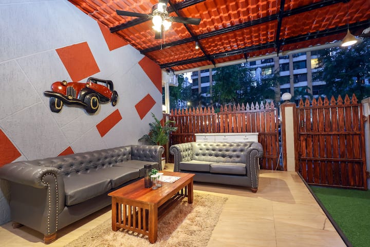 Corporate Team Villa: 5 Bhk + Personal Chef - Wifi - Mumbai