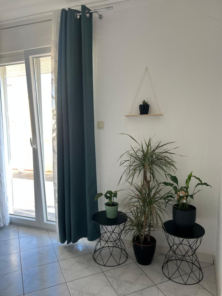 App For4 Persons,center And Sea 150 M - Rab